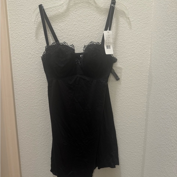 schweitzer linen | Intimates & Sleepwear | Lacy Black 38d Bras Dress ...